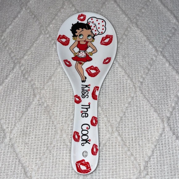 Betty Boop | Kitchen | Nib Betty Boop Spoon Rest With Red Hearts | Poshmark